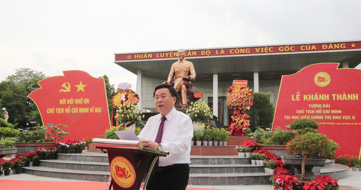 Học viện Chính trị khu vực II khánh thành Tượng đài Chủ tịch Hồ Chí Minh